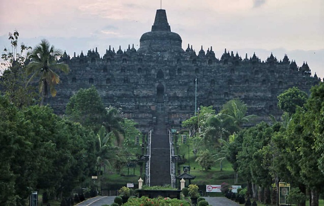 Harga Tiket Rp750 Ribu Hanya untuk Menaiki Bangunan Candi Borobudur Harga Tiket Rp750 Ribu Hanya untuk Menaiki Bangunan Candi Borobudur