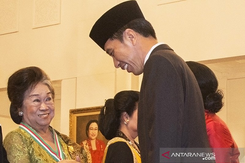 Toeti Heraty, Aktivisme dan Kecintaannya pada Filsafat